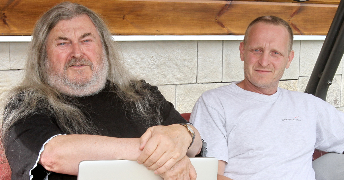 Syn Františka Ringo Čecha, režisér Michael Čech, zarazil proslov na ...